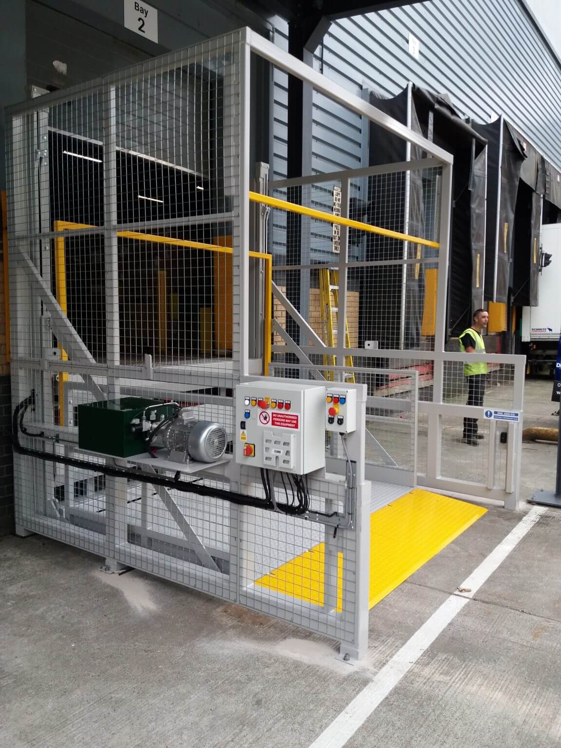 Dock Lifts | Loading Bay Dock Lifts | Transdek MLS