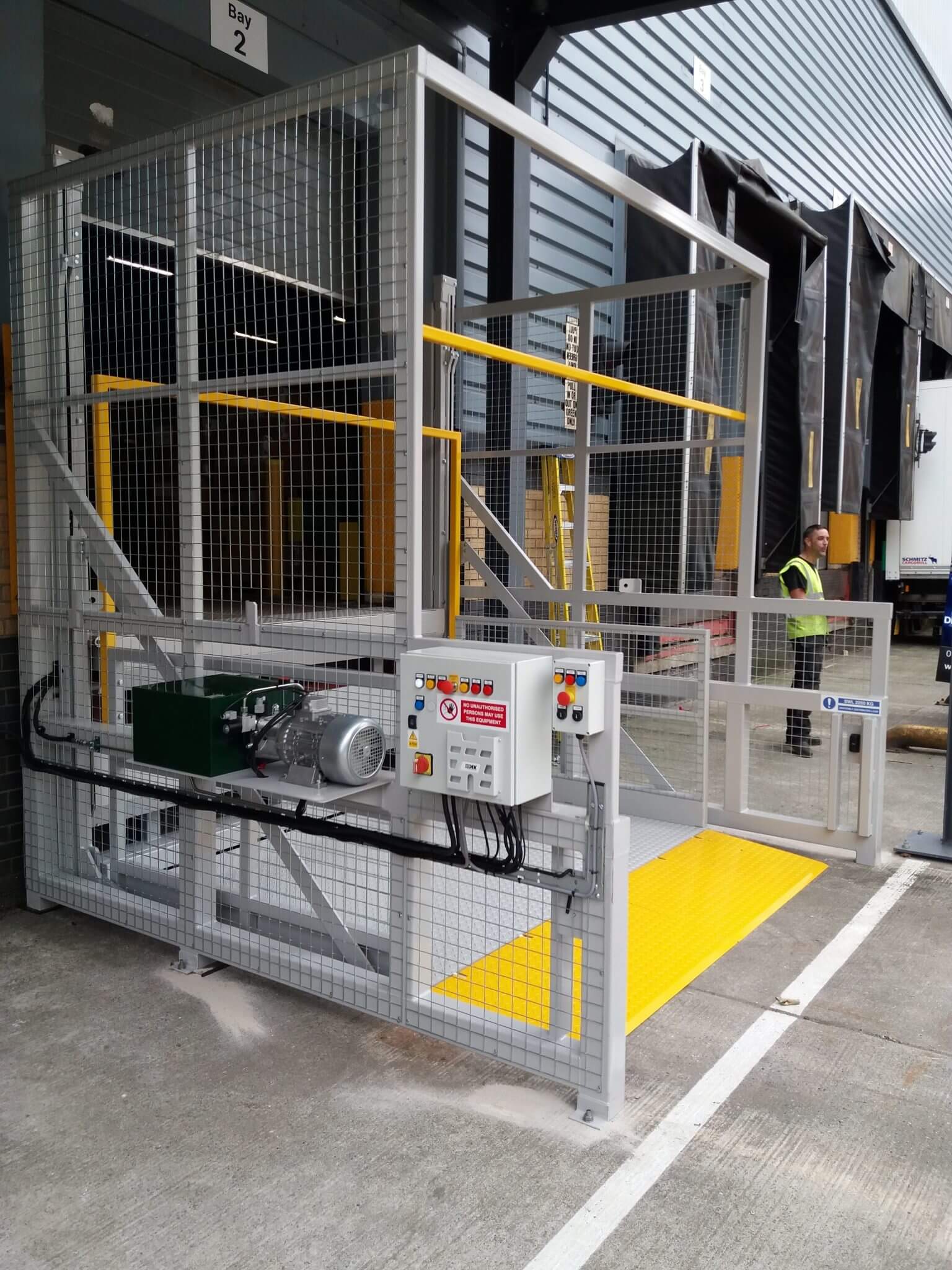 Dock Lifts | Loading Bay Dock Lifts | Transdek MLS