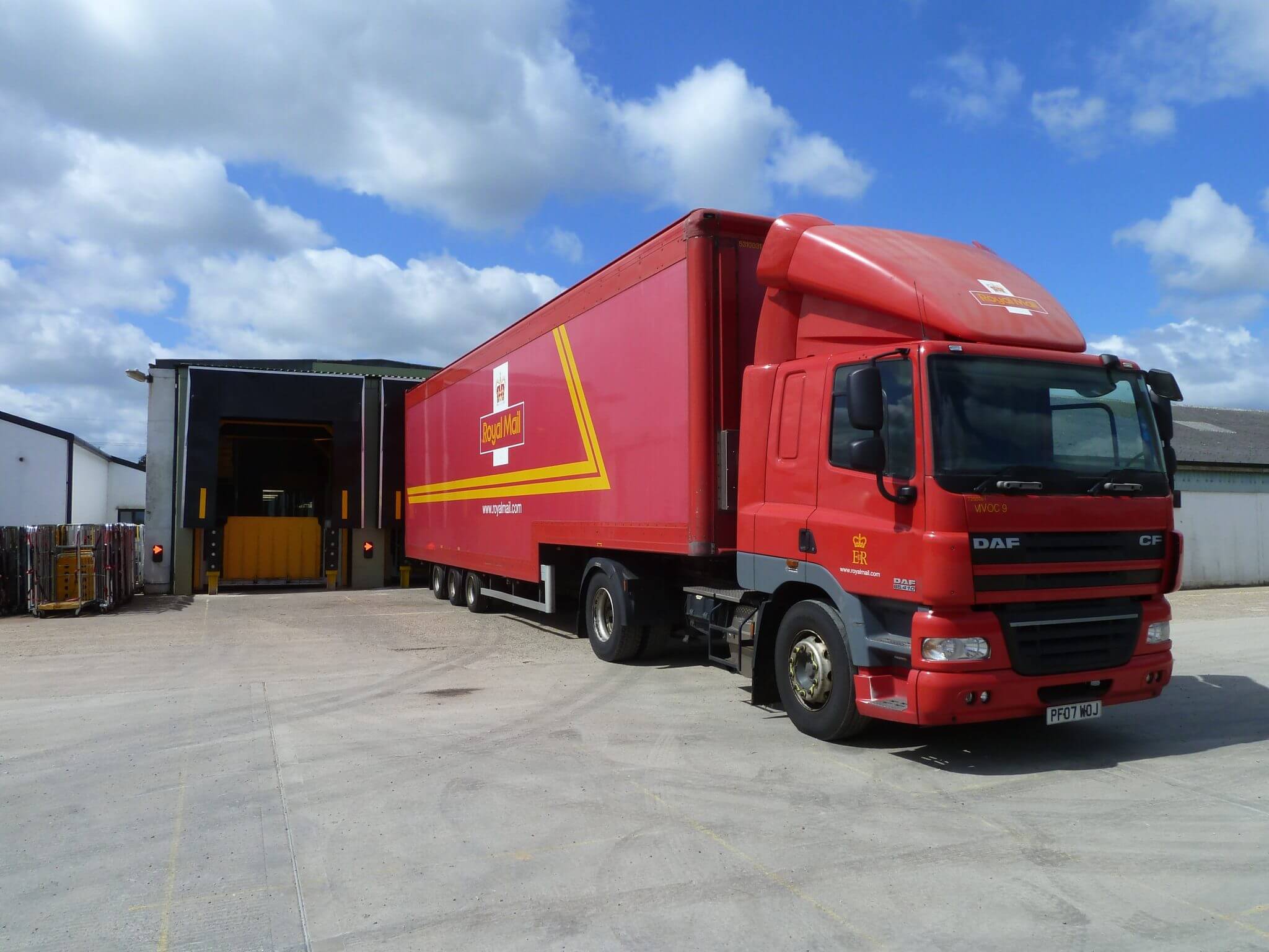 Dock Lifts | Loading Bay Dock Lifts | Transdek MLS