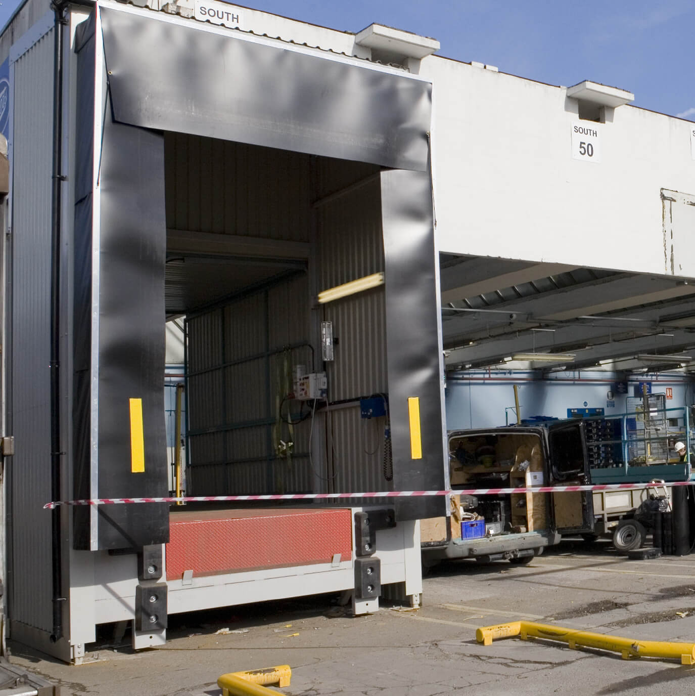 Dock Levellers - Transdek Modular Loading Solutions