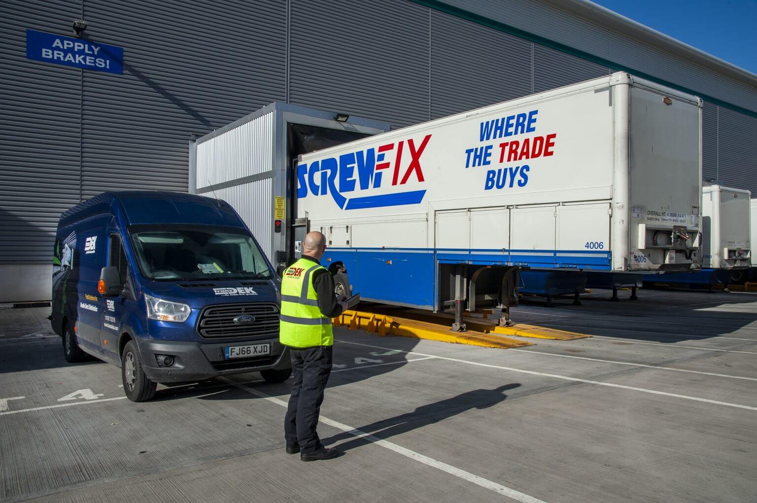 Double Deck Lifts Installed at Screwfix