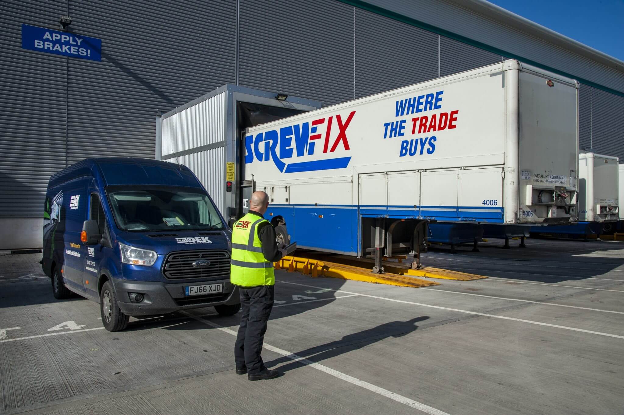 Double Deck Lifts Installed at Screwfix