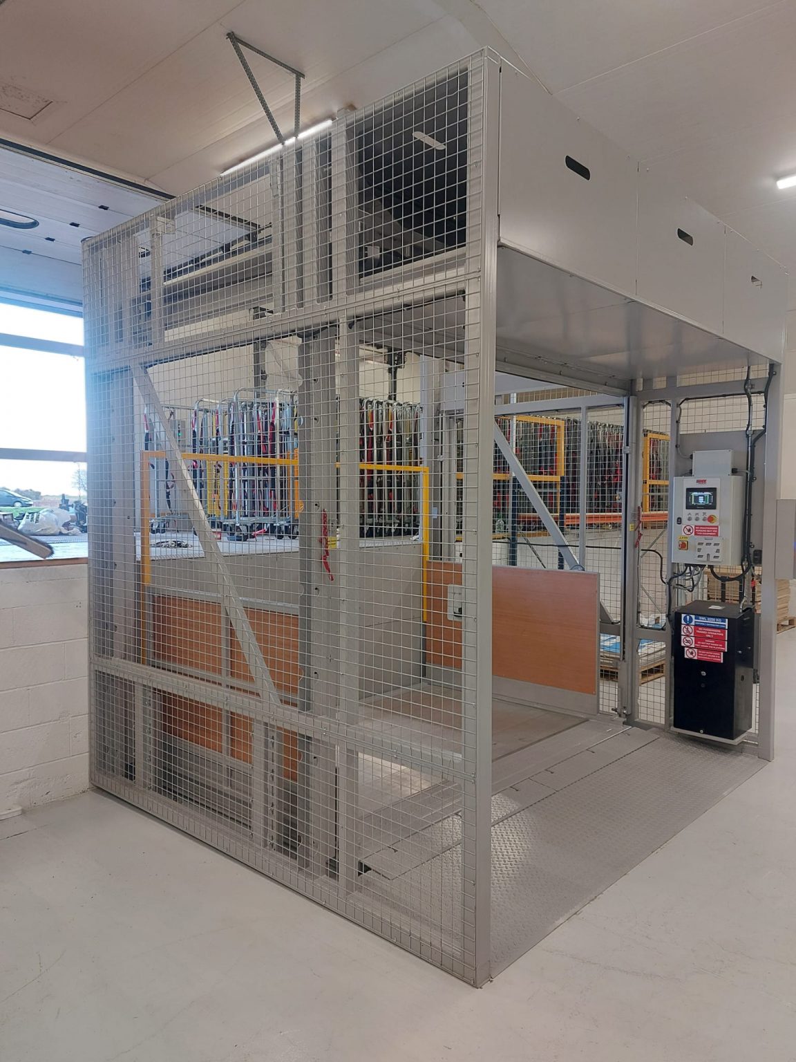 Dock Lifts for the Loading Bay | Transdek MLS
