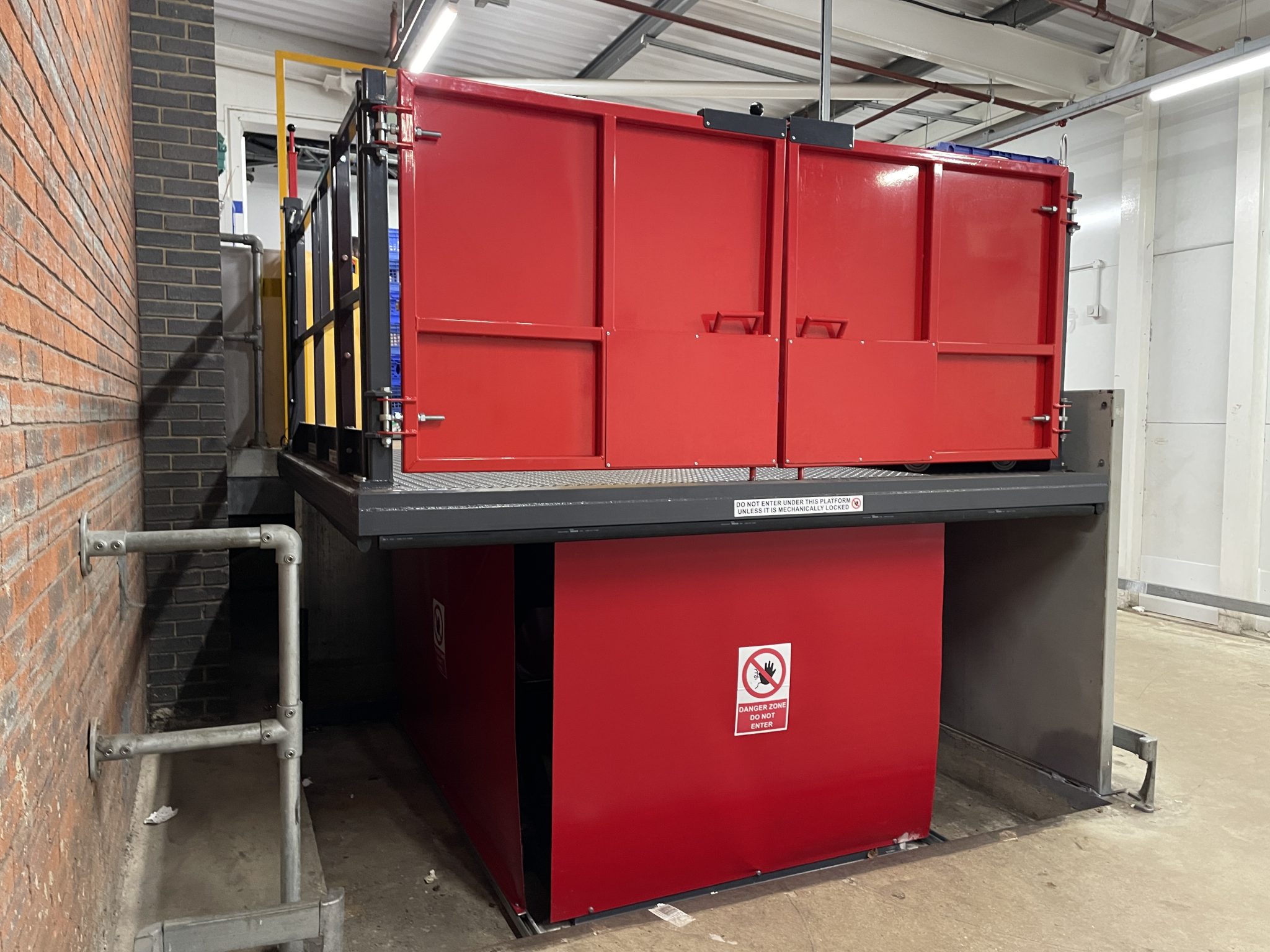 Scissor Lifts for Loading Bays | Transdek UK Ltd